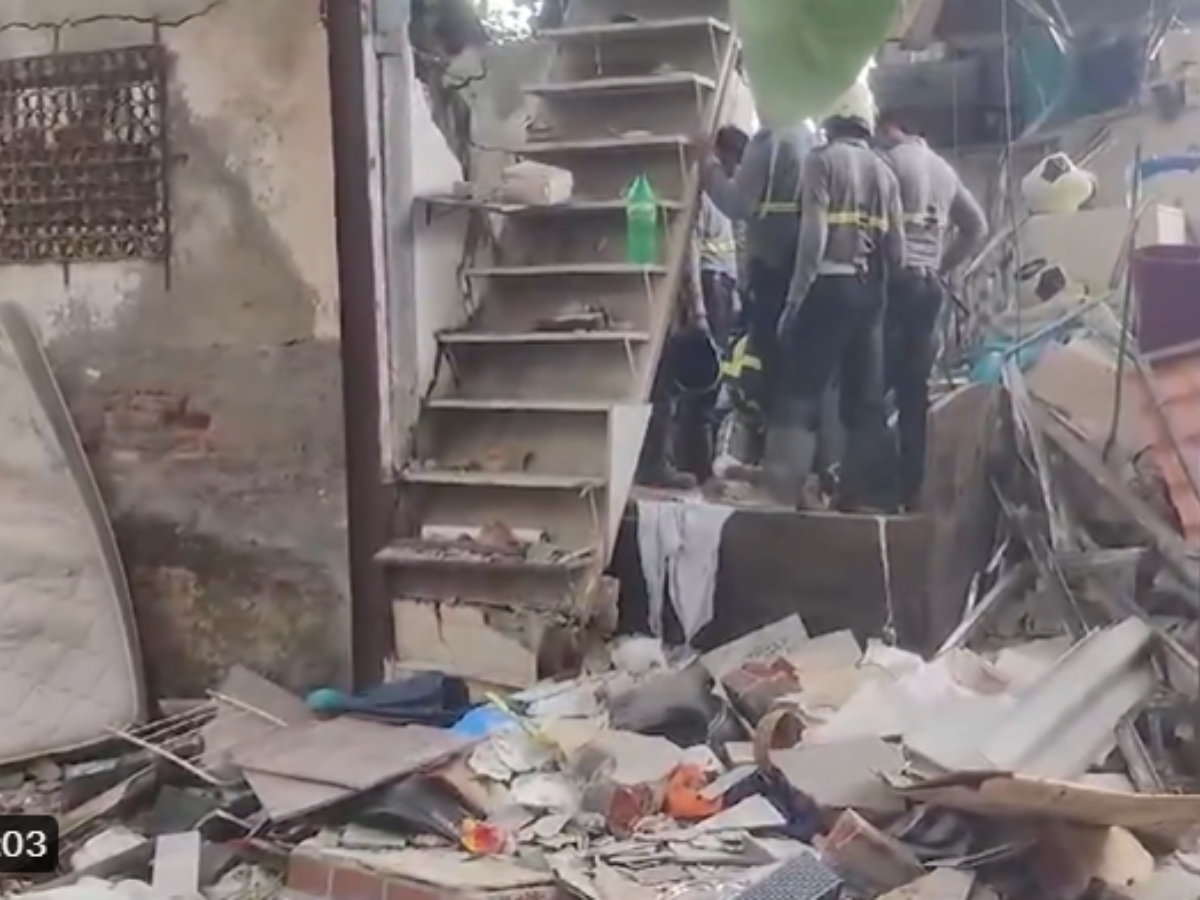 Mumbai Cylinder Blast: 9 Injured After House Roof Collapses Due to Gas ...