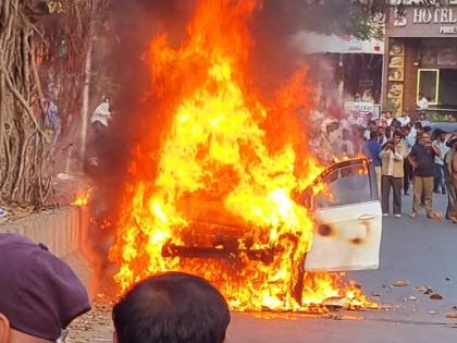 Chhatrapati Sambhaji Nagar: Moving CNG Car Catches Fire, Family of Five ...