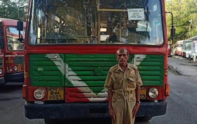 MSRTC: Bus conductor runs 21km to reach office on time amidst COVID-19 ...