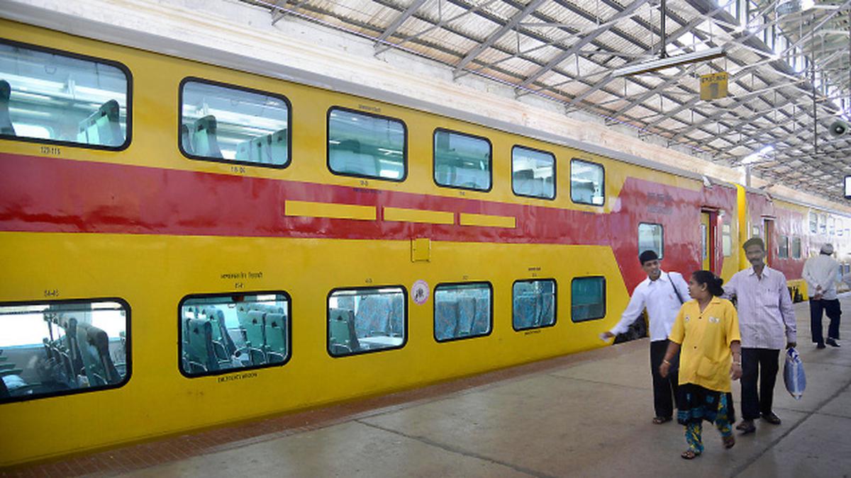 Mumbai’s Iconic Double-Decker Train Retires After Two Decades Of ...