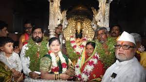 Eknath Shinde performs maha pooja of Lord Vitthal in Pandharpur temple ...