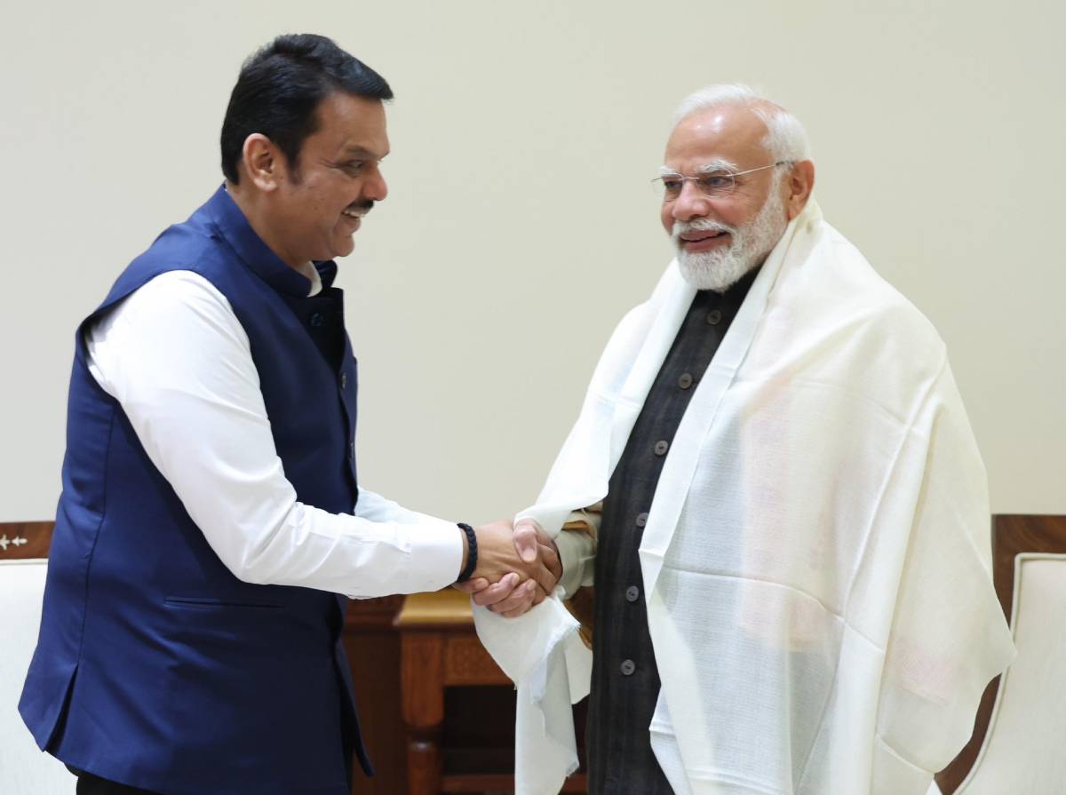Maharashtra CM Devendra Fadnavis Meets PM Narendra Modi in Delhi Amid ...