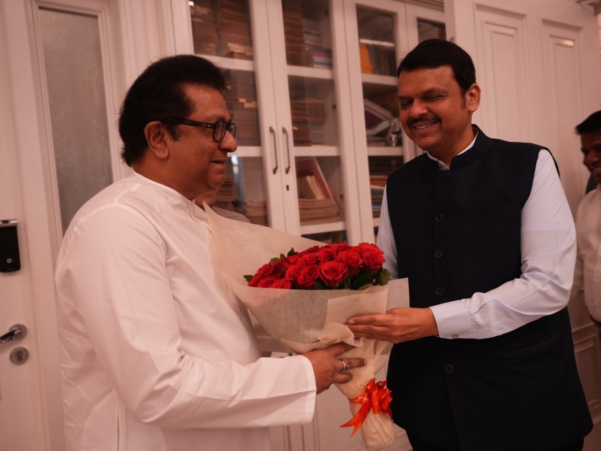 Maharashtra CM Devendra Fadnavis Meets MNS Chief Raj Thackeray Amid Buzz Over Alliance for Local ...