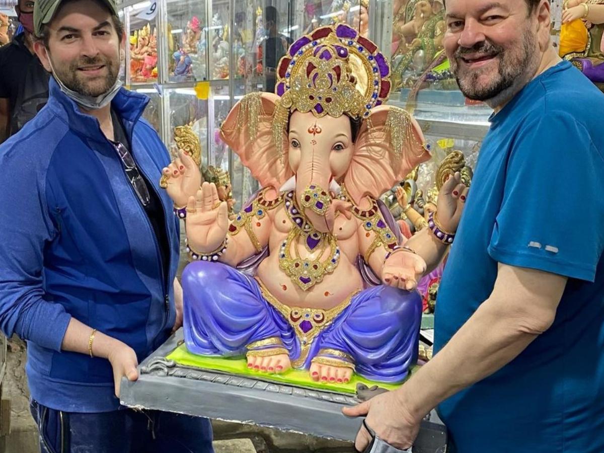 Ganesh Chaturthi 2023: Celebs who welcome home Ganpati Bappa every year ...