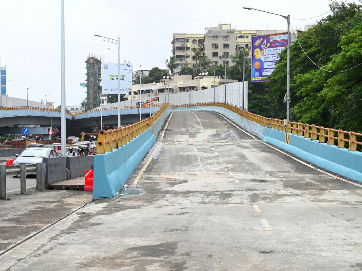 Mumbai: C D Barfiwala and Gopal Krishna Gokhale Flyovers In Andheri To ...