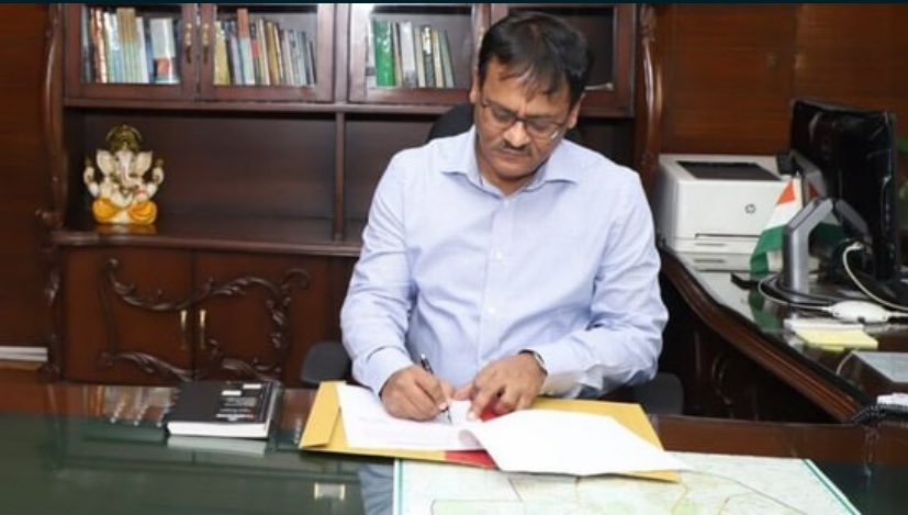 Senior IAS Officer Dharmendra Appointed New Chief Secretary of Delhi ...
