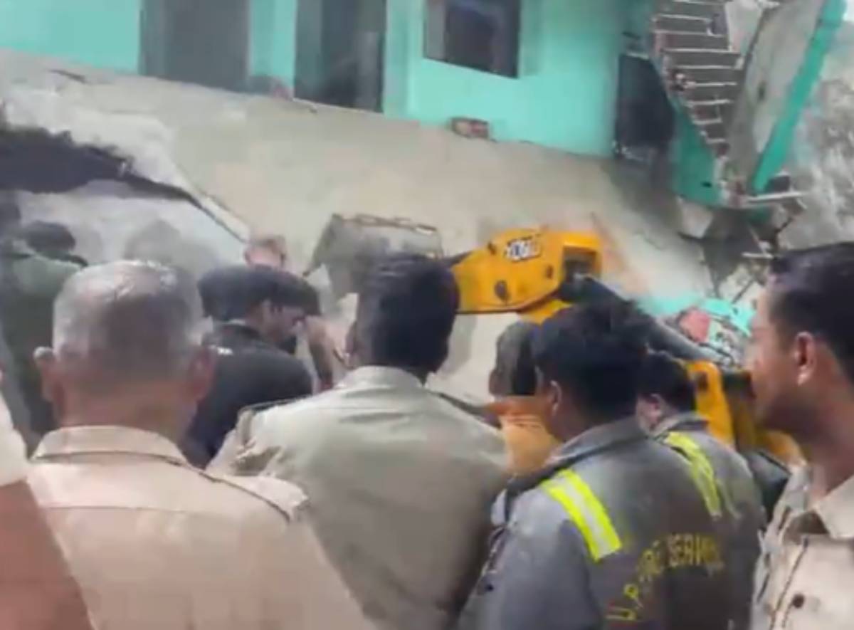 House Collapse in Uttar Pradesh: Three Women of the Same Family Killed ...