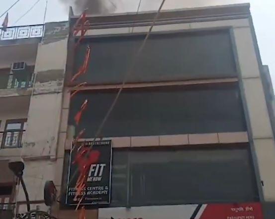 Delhi Building Fire: Major Blaze Engulfs Four-Storey Construction on ...