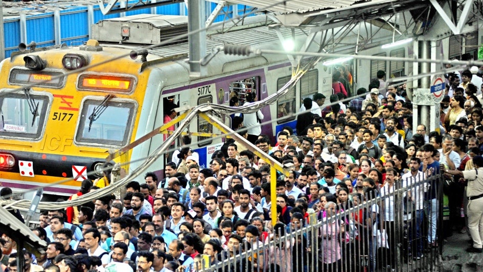 Mumbai Local Train Accident: GRP Constable Falls Off Overcrowded Local ...