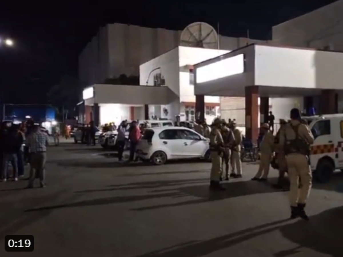 Jammu and Kashmir Encounter: Gangster, PSI Killed in Gunfight with ...