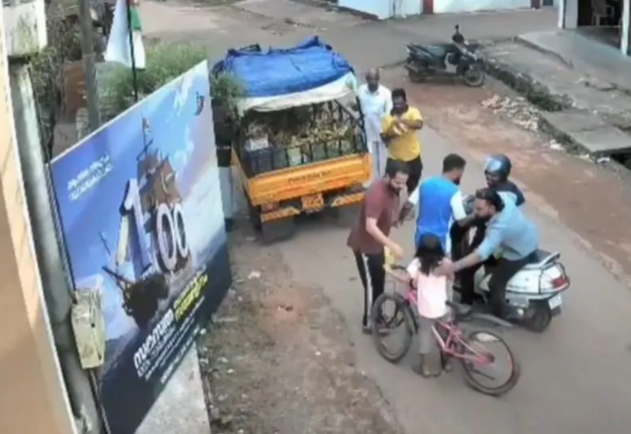 Kerala: Group of Men Save 8-Year-Old Girl Choking on Chewing Gum; Video Surfaces - www ...