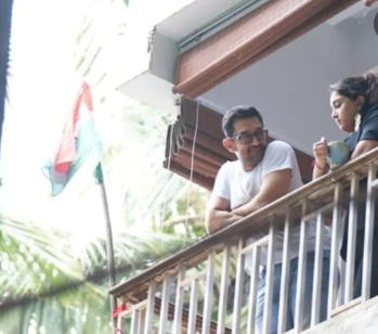 Aamir Khan joins Har Ghar Tiranga campaign, displays tricolour at his ...