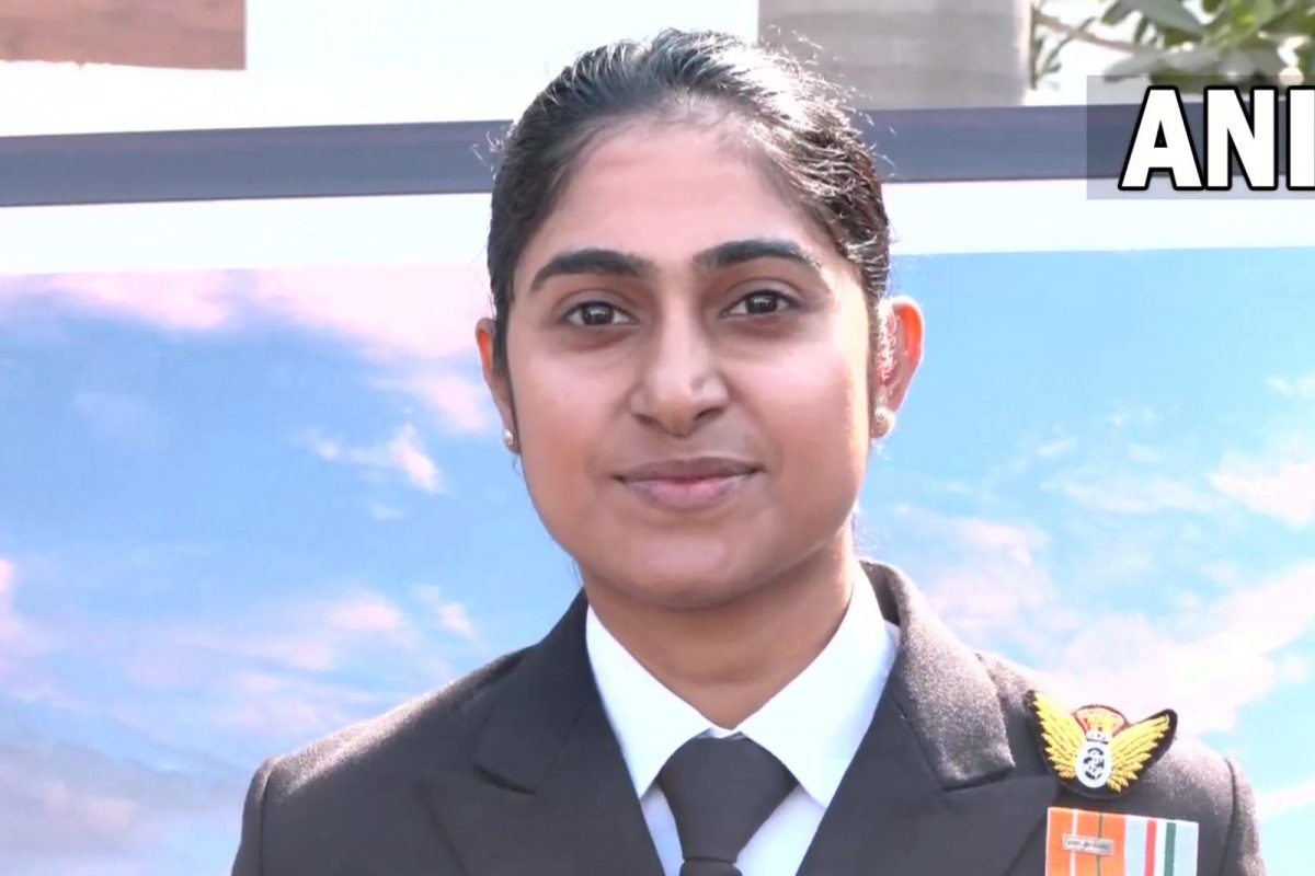 Republic Day parade: Air operations officer Lt Commander Disha Amrith ...