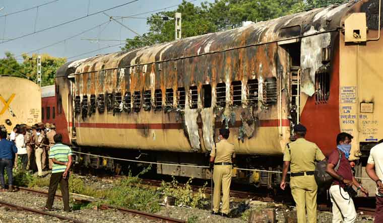 Fire on Chauri Chaura Express: Major Tragedy Averted, at Bharwari ...