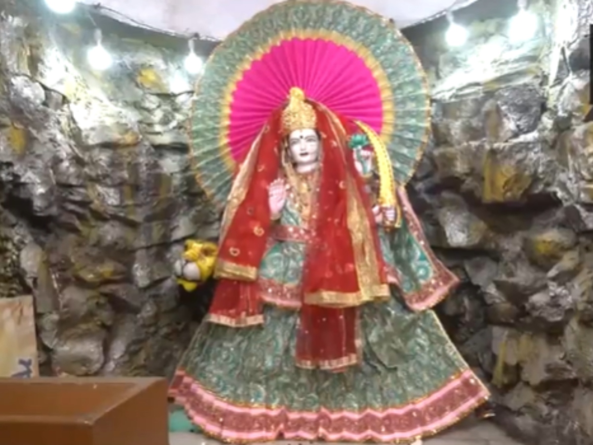 Maha Ashtami 2025: Know Navratri Ashtami Shubh Muhurat, Puja Vidhi ...