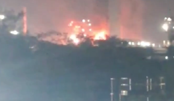Mathura Refinery Blast: At Least 10 Workers Burned After Explosion ...