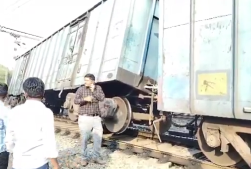 MP Train Derailment: Three Wagons of Goods Train Derail Near Katni ...