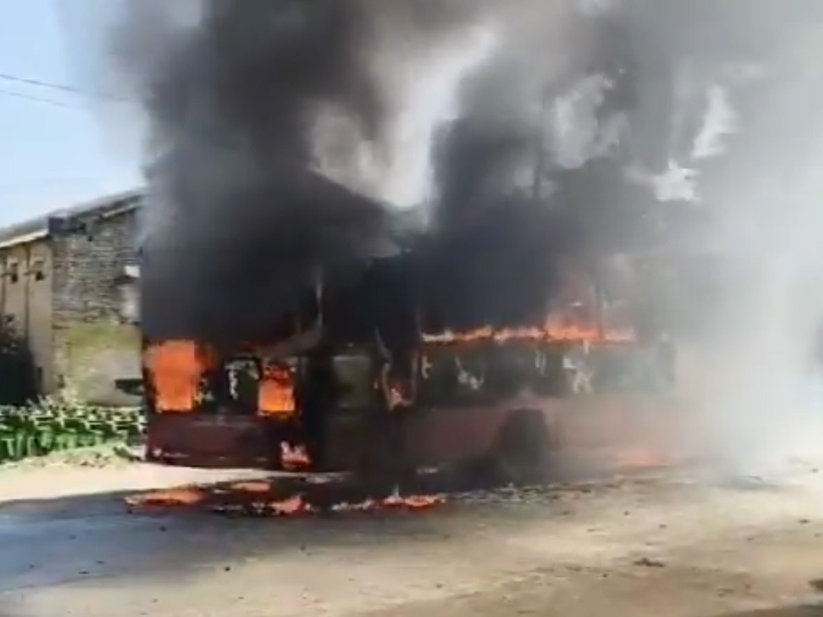 Maharashtra Bus Fire: MSRTC Bus Carrying 40 Passengers Engulfed in ...