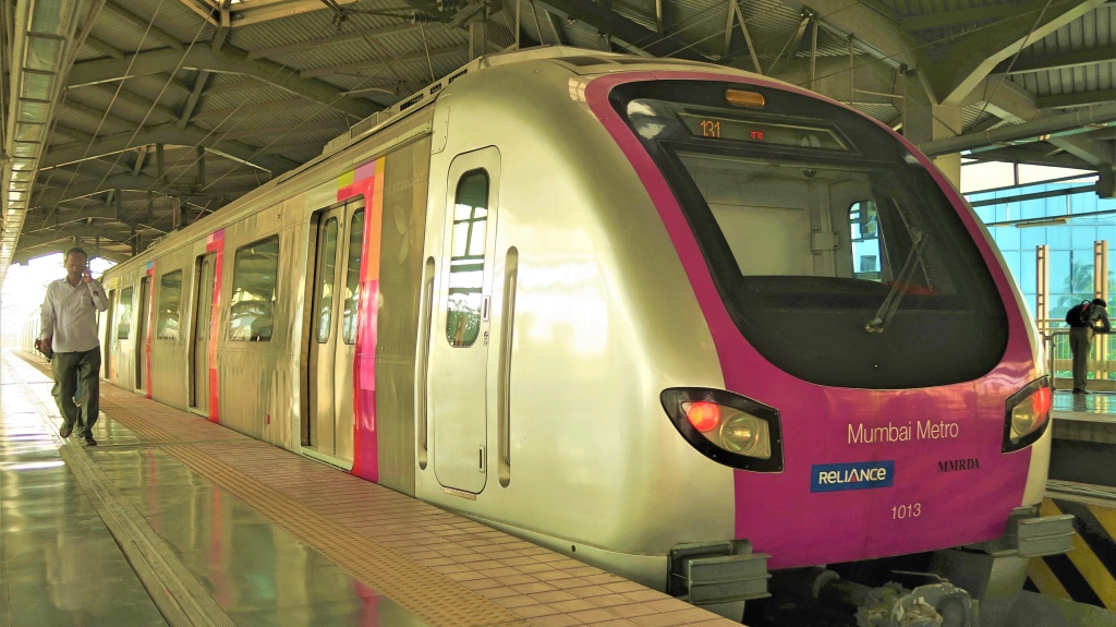 Mumbai Metro: Trial run of Mumbai's Colaba-Bandra-SEEPZ Metro line 3 ...