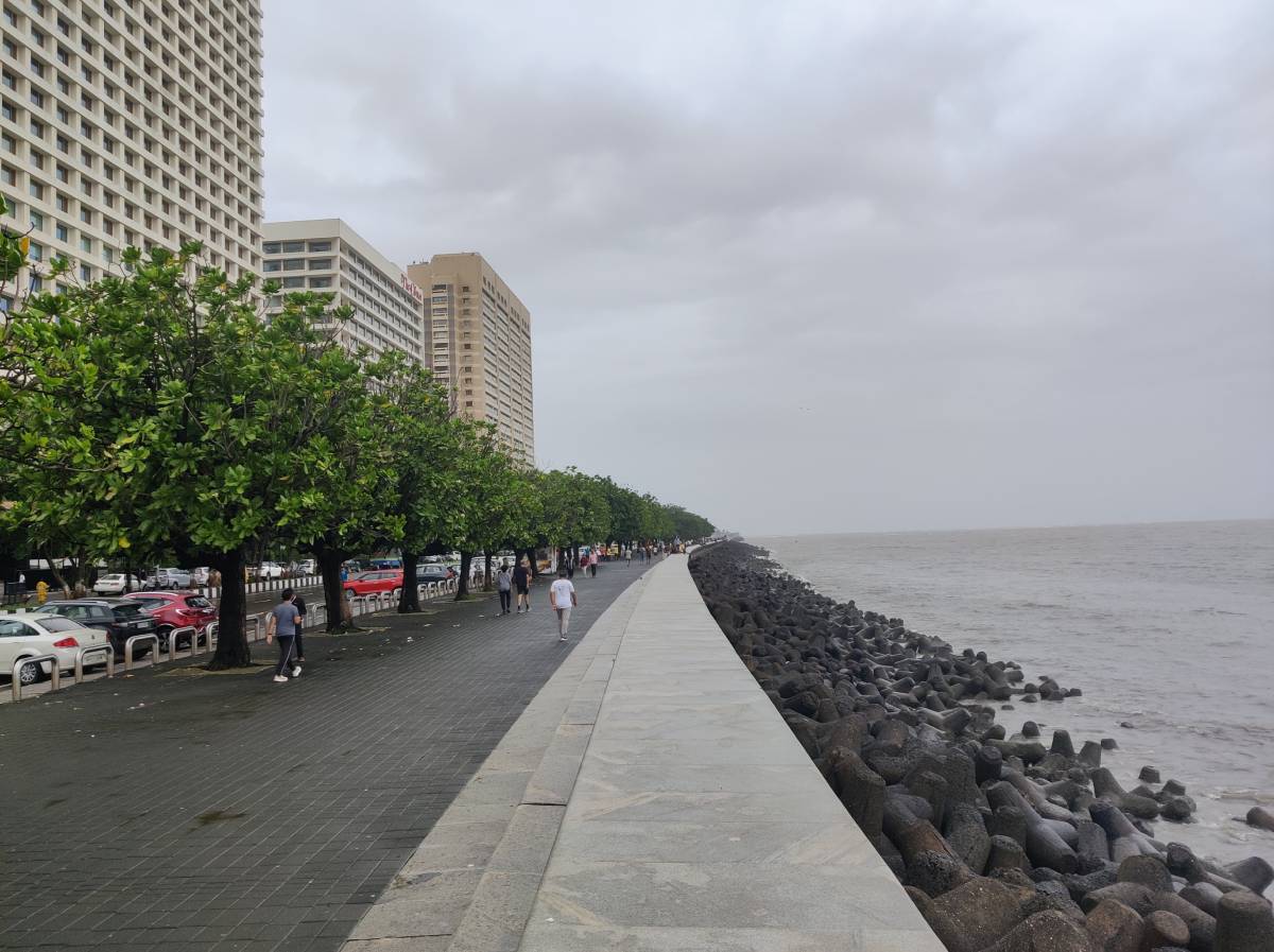 Mumbai Weather Update: Green Alert for City, Light to Moderate Rainfall ...