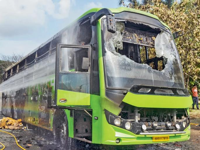 Navi Mumbai: Moving Luxury Bus Catches Fire in Vashi; Passengers Escape ...