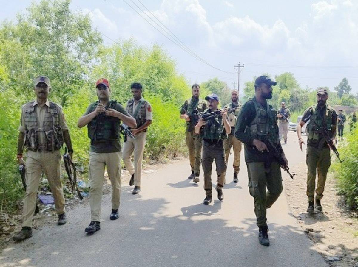 Jammu and Kashmir: One Indian Army Soldier Injured During Exchange of ...