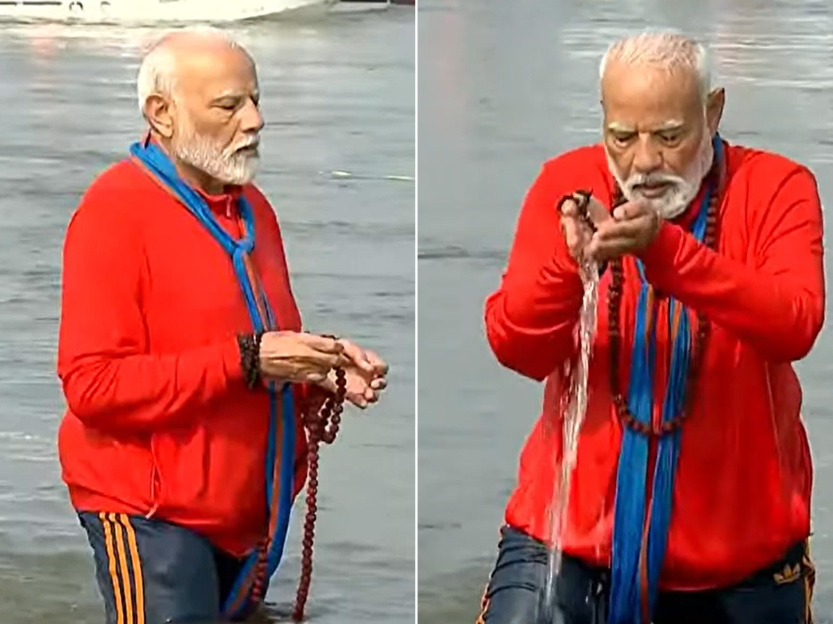 PM Modi in Prayagraj: Prime Minister Takes Holy Dip at Triveni Sangam ...