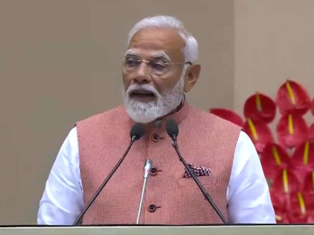 PM Narendra Modi Nominates Omar Abdullah, Anand Mahindra, Actor ...