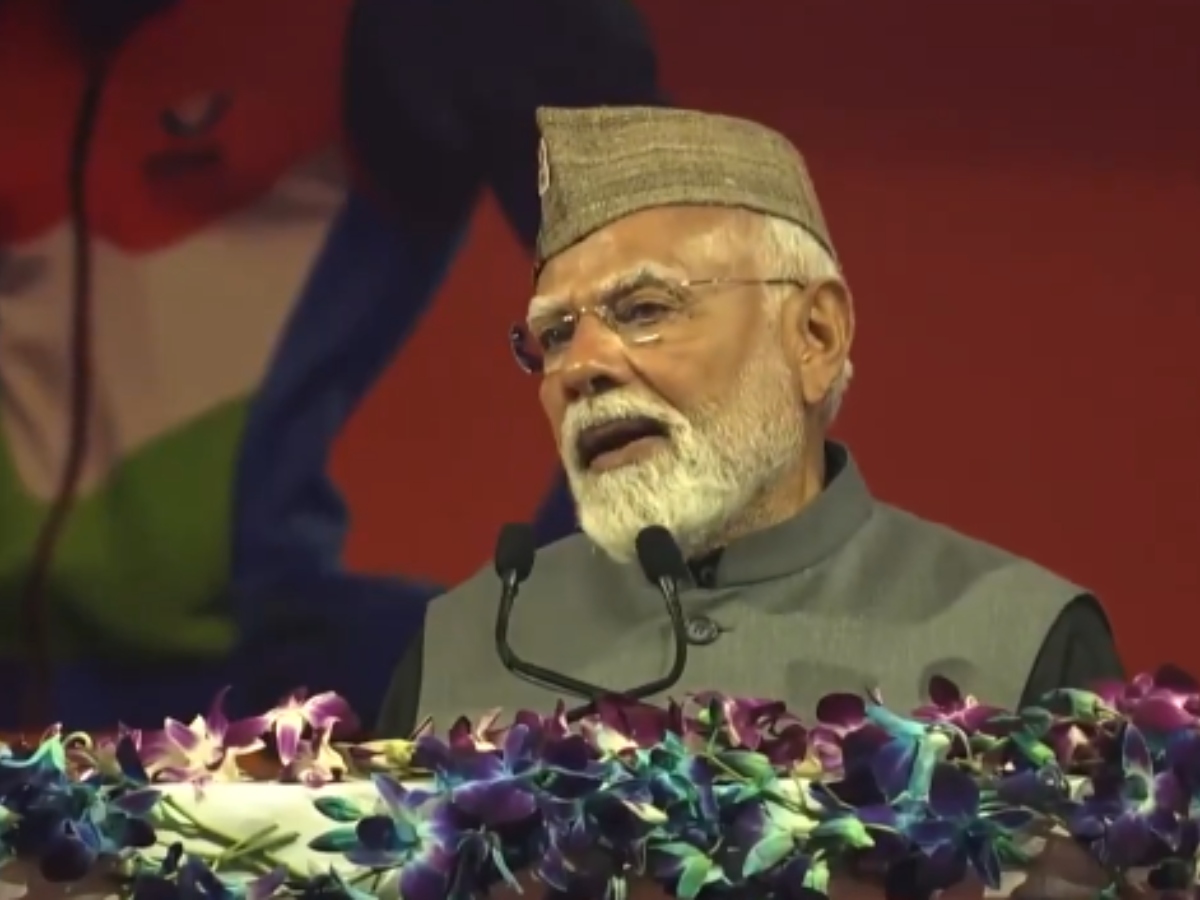 Washington DC Plane Crash: PM Narendra Modi Condoles Loss of Lives in ...