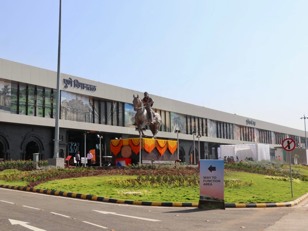 PM Modi Inaugurates New Terminal Buildings of Pune and Kolhapur ...