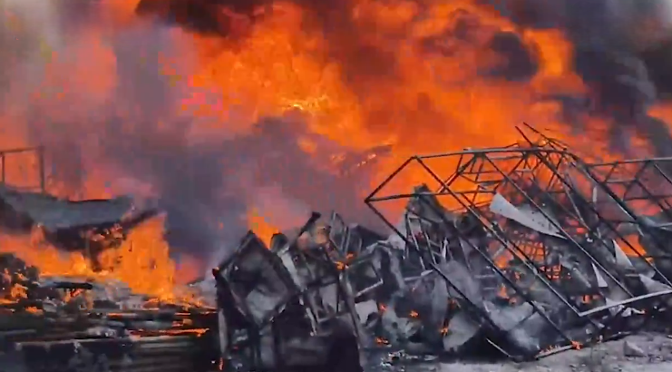 Pune Fire: Massive Blaze Erupts at Tent Material Storage in Vikas Nagar ...