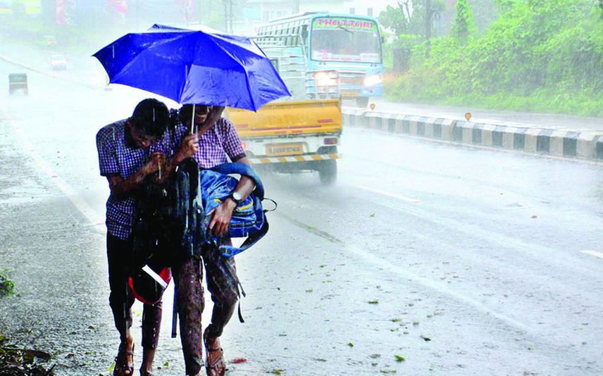 Heavy rains lash Maharashtra: Red alert issued for Raigad and Ratnagiri districts - www ...