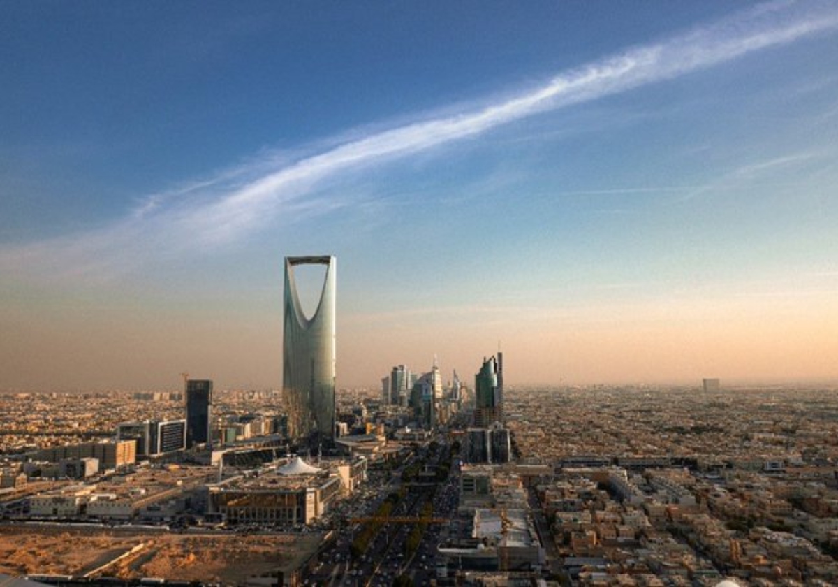 Iran-US War: Loud Explosions Heard in Riyadh Amid Iranian Strikes - www ...