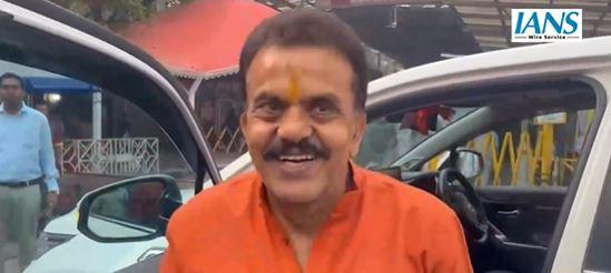 Maharashtra Election Results 2024: Shiv Sena’s Sanjay Nirupam Visits ...