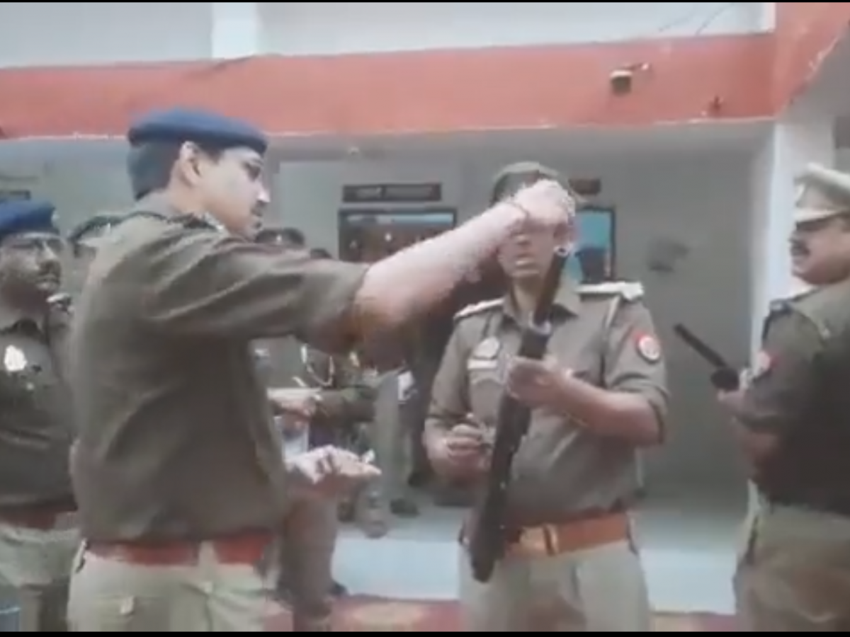 Top Viral Videos: Sub-inspector Fails To Load Rifle During Surprise ...