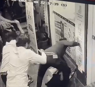 Joking argument at tea stall ends in violence: Two brothers stabbed in ...