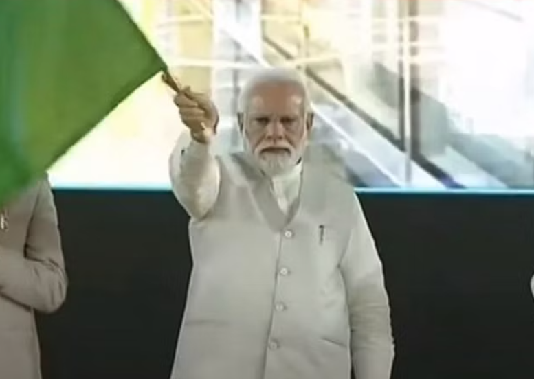 PM Modi flags off Civil Court-Phugewadi and Ruby Hall Clinic-Garware ...