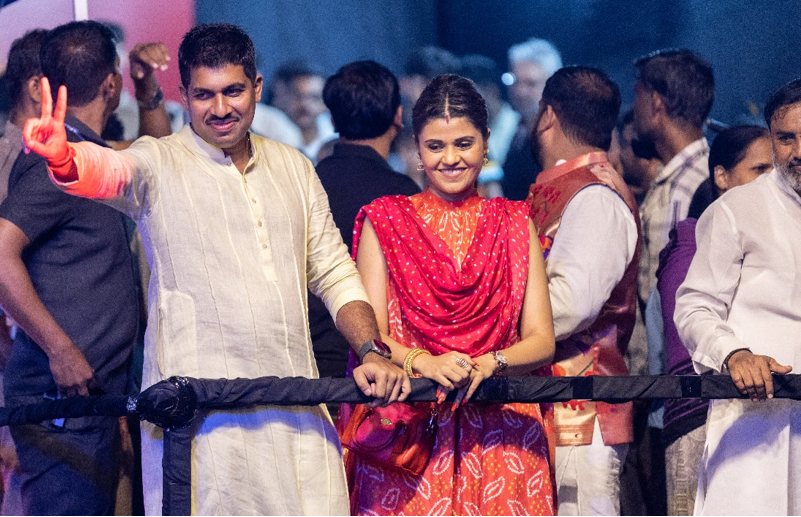 Punit Balan's Dahi Handi draws attention of Pune - www.lokmattimes.com