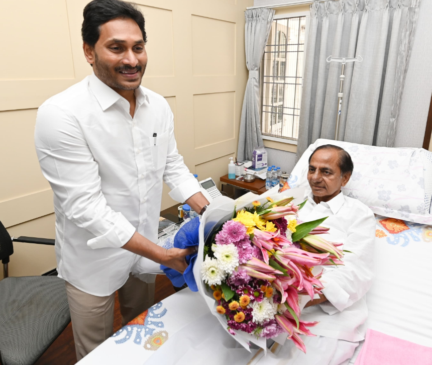 Andhra Pradesh CM Jagan Mohan Reddy Meets Ex-Telangana CM KCR in ...