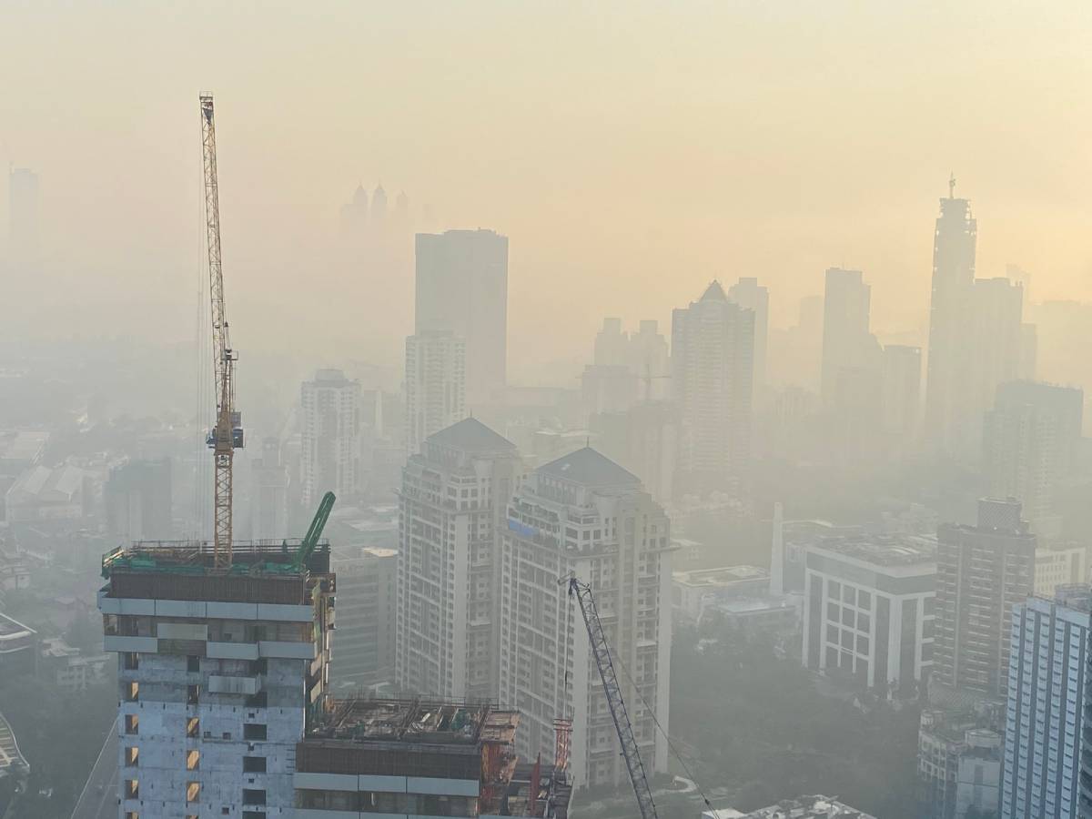 Air Pollution in Mumbai: City Experiences Smoggy Weather as Air Quality ...