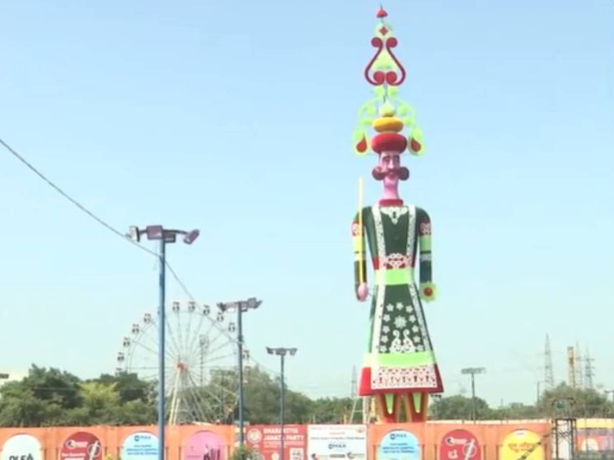Dussehra 2024 Celebrations: Tallest Ravan Effigy of 211-Foot Installed ...