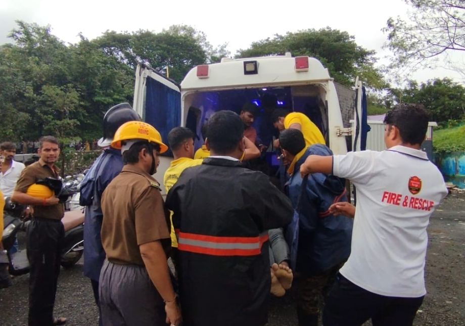 Thane: 19-Year-Old Saved from Drowning at Upvan Lake After Misjudging ...