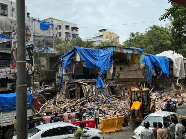 Mumbai Traffic Update: Bandra's Iconic Building Demolished To Resolve ...