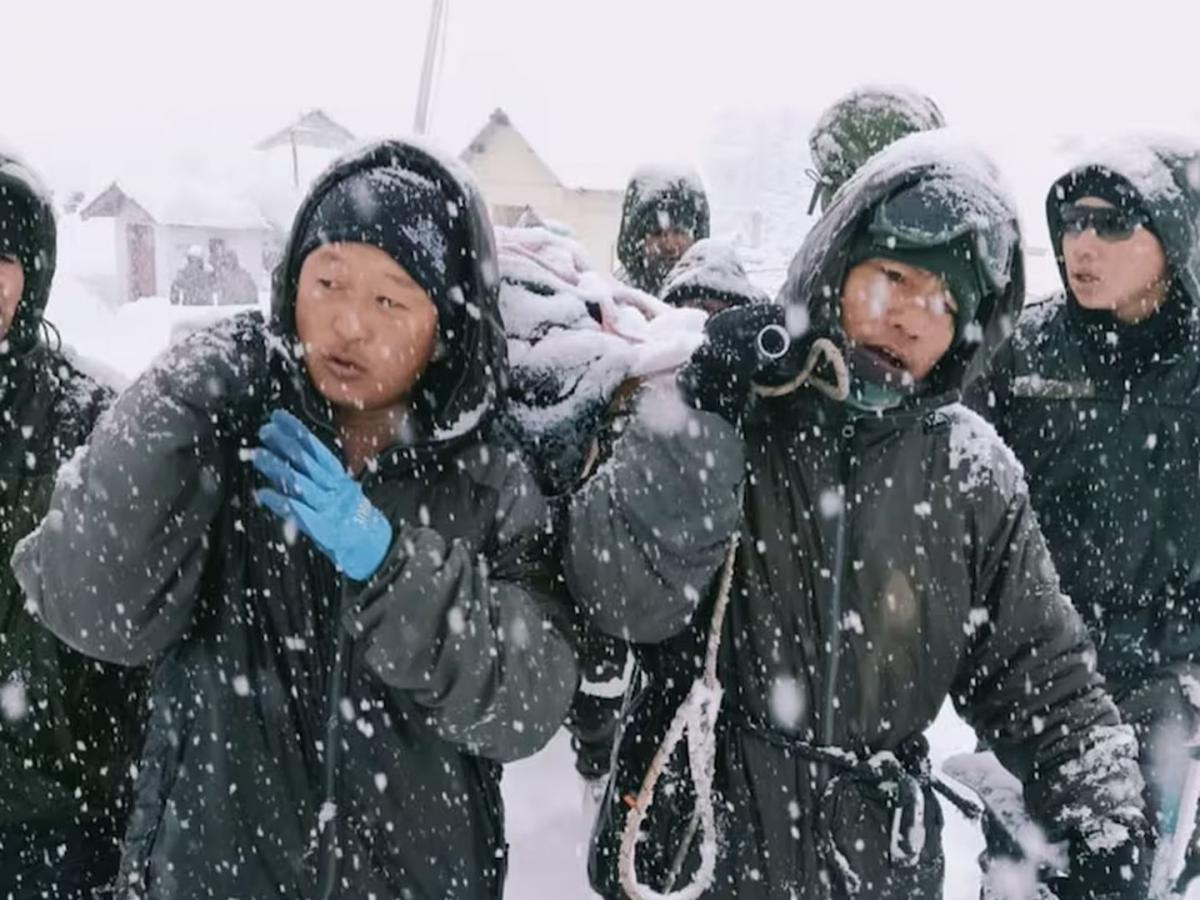 Uttarakhand Avalanche: One Labourer Dead, 49 Rescued; Search Continues ...