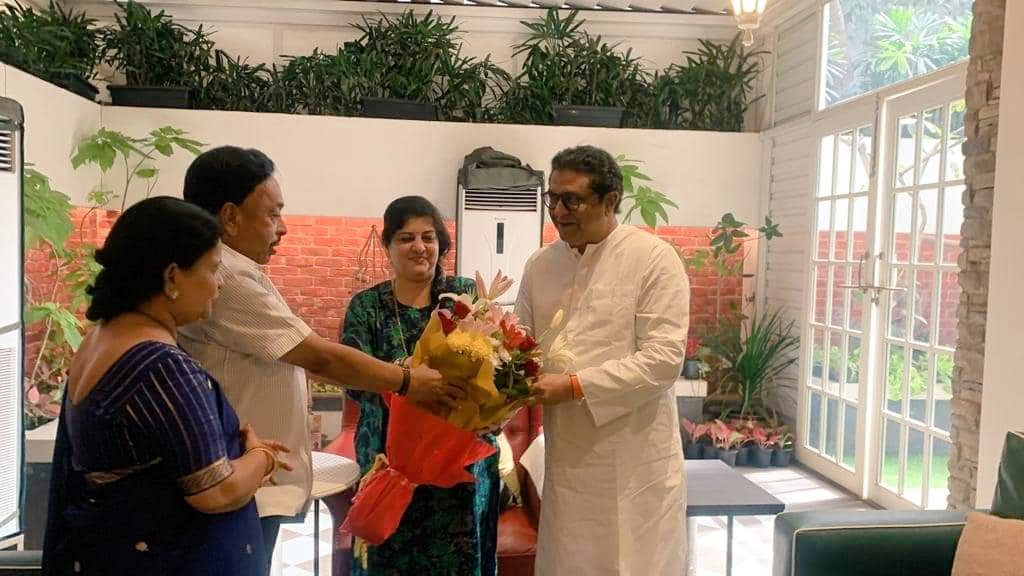 Mumbai: Narayan Rane visits Raj Thackeray at his Shivtirth - www ...