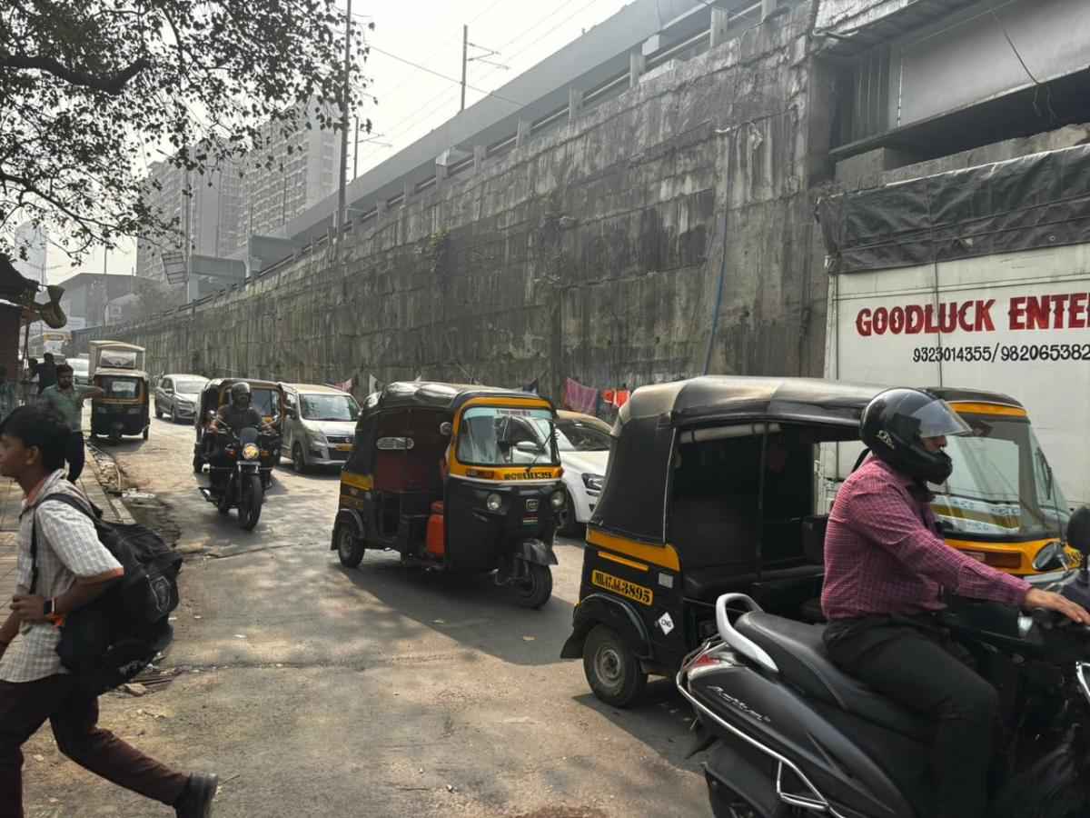 Western Expressway Residents Await Relief from Traffic Hell - www.lokmattimes.com