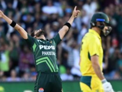 PAK vs AUS: Pakistan Bowlers Restrict Australia to 231/9 in 2nd ODI ...