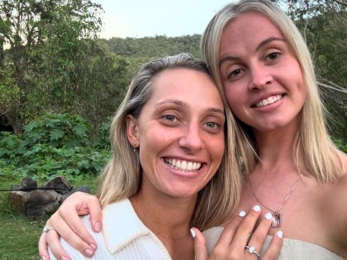 Ashleigh Gardner, Australian Women's Cricket Star Gets Engaged to Her ...