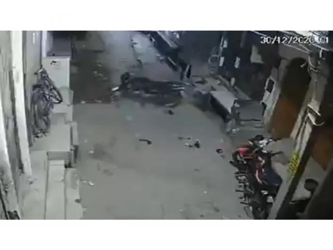 Viral Video! Parked 'Bike' moves on its own, video goes viral - www ...