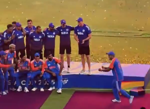 India Celebrate Asia Cup 2025 Win Without Trophy in Dubai; Suryakumar ...